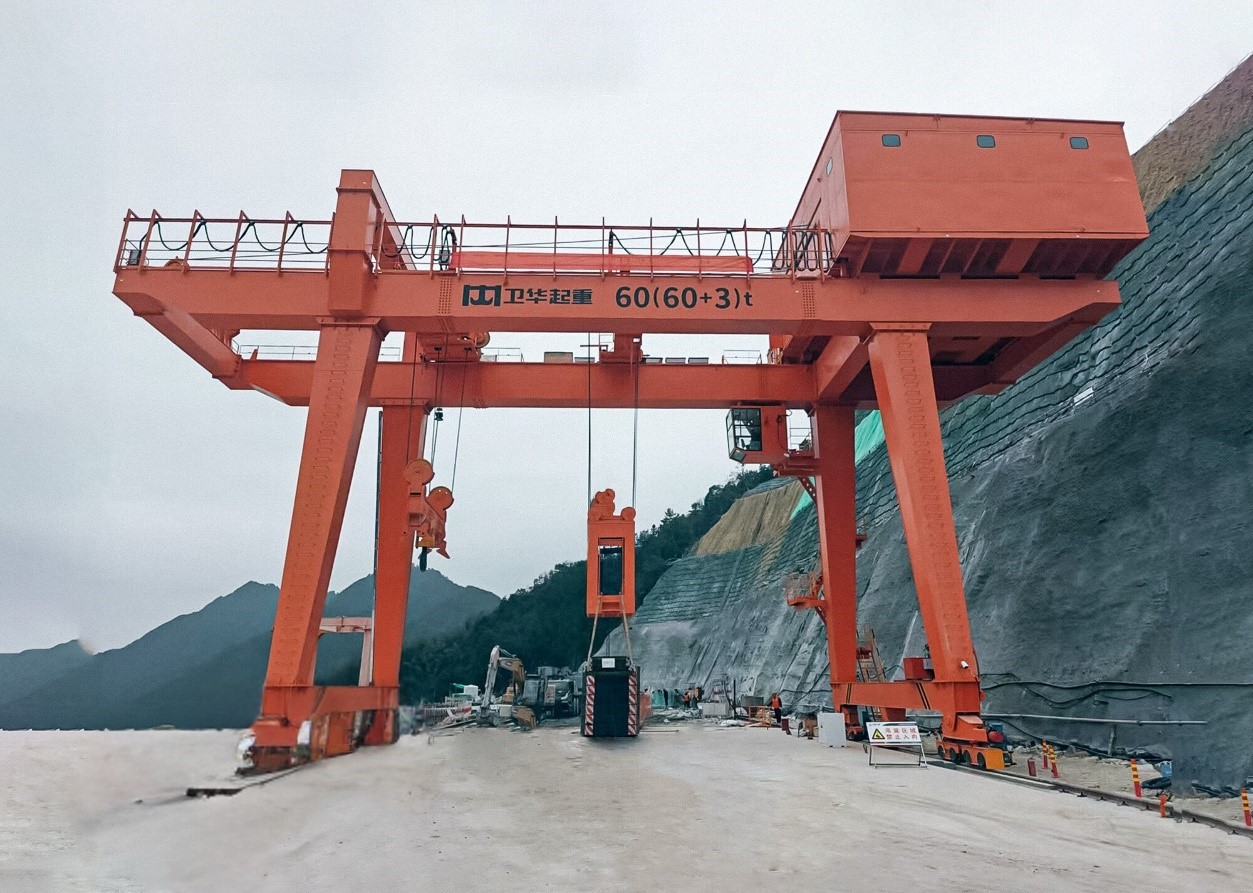The 658-meter ultra-high-lift gantry crane dedicated to intelligent ...